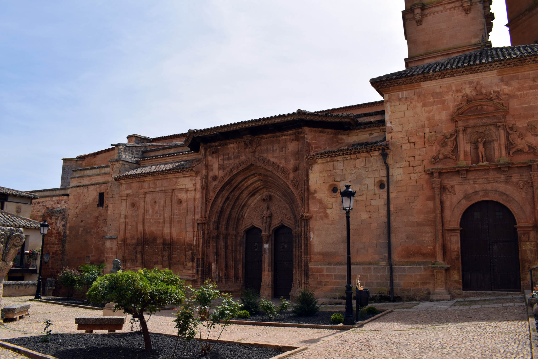 La Plaza Mayor de Alcaraz | La Tierra Infinita